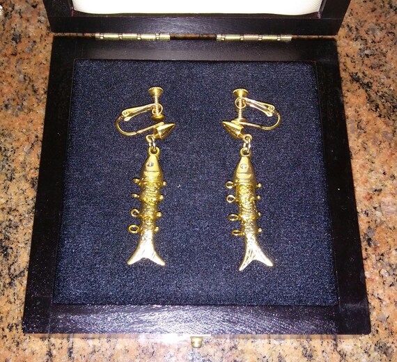 Rare NAPIER 1950's goldplated screw-on dangle fish ea… - Gem
