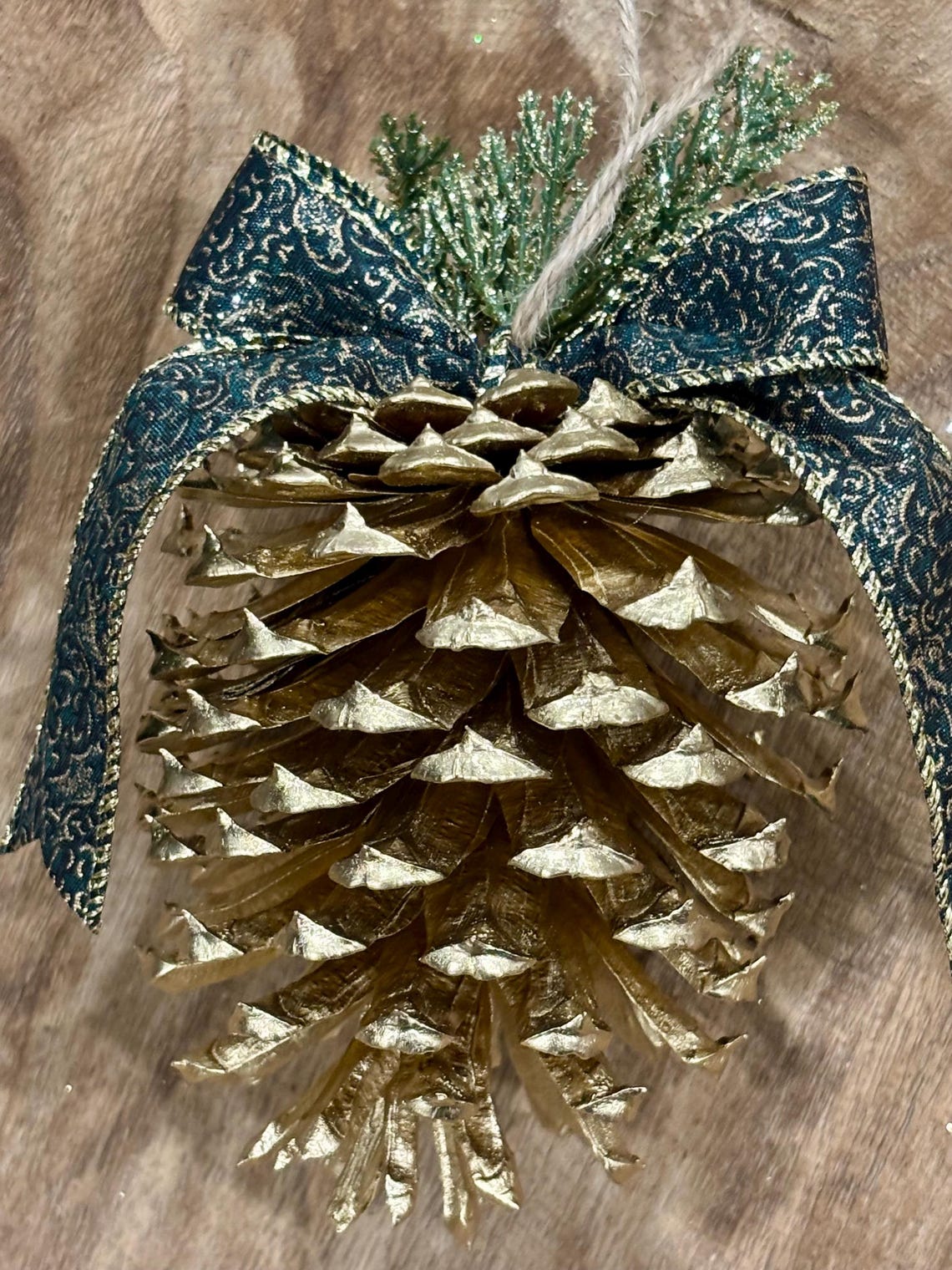Gold Pinecone Ornament With Green & Gold Bow | Elegant Christmas Tree ...
