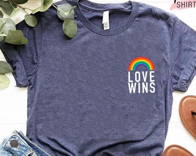 Bookworm T-shirt Book Love Shirt Women's Reading Shirt | Etsy