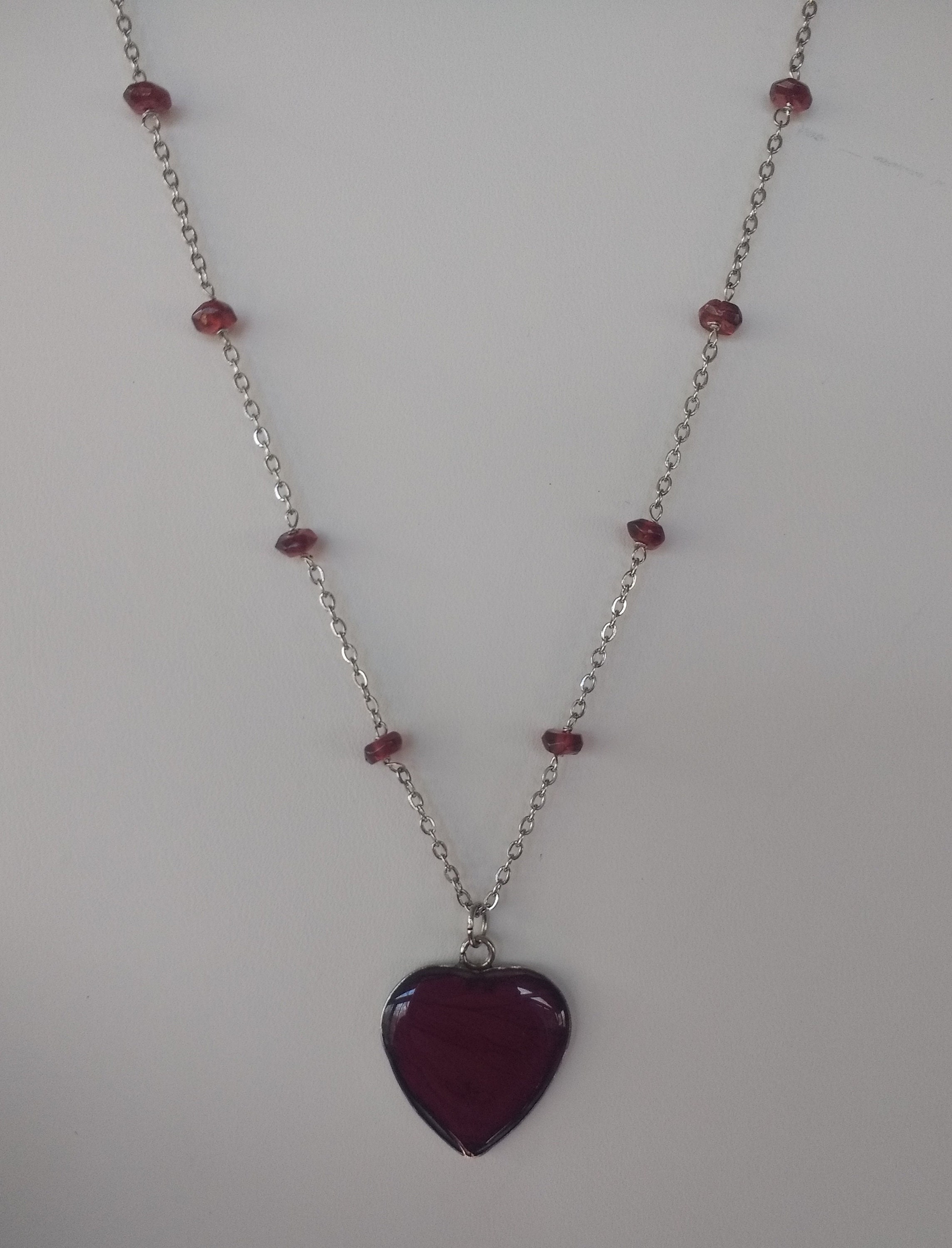Red Rose Petal in Resin, Heart Shaped Pendant, Garnet Beaded Rolo Chain ...