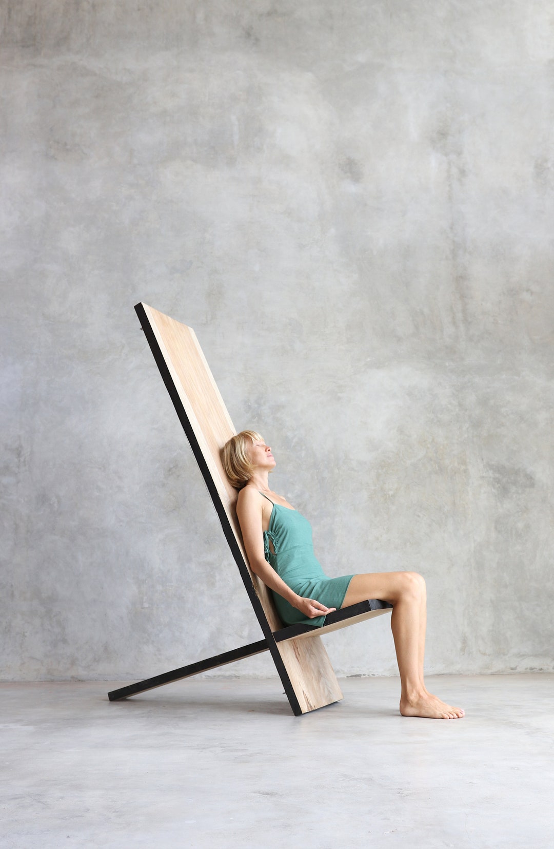 Soundchair "noir", Wooden Sound Healing Chair , Monochord. Thearpy - Etsy