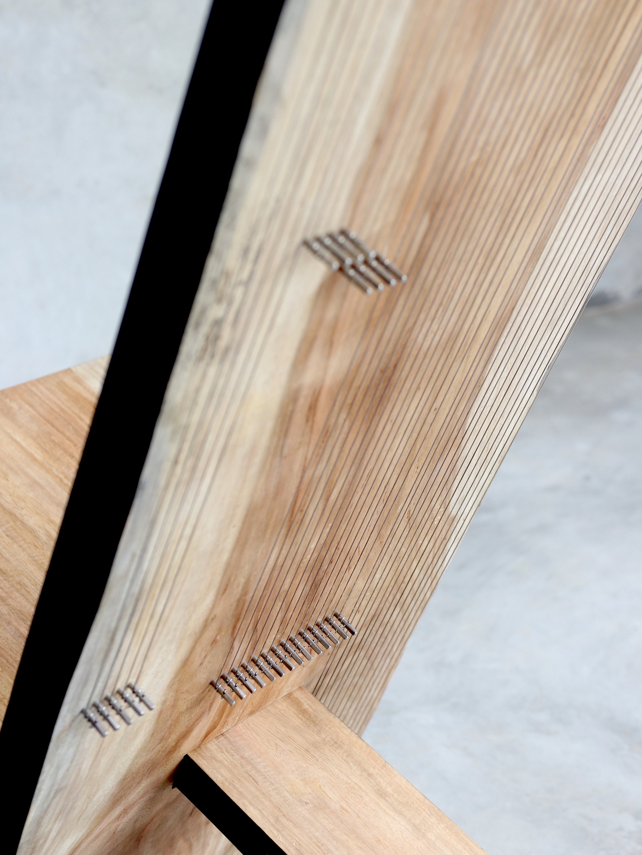 Soundchair "noir", Wooden Sound Healing Chair , Monochord. Thearpy - Etsy
