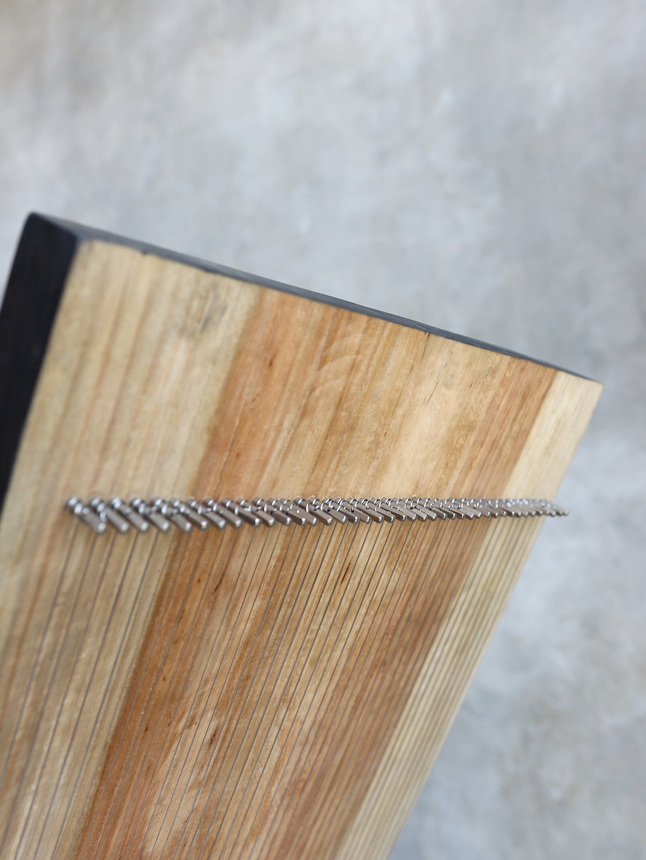 Soundchair "noir", Wooden Sound Healing Chair , Monochord. Thearpy - Etsy