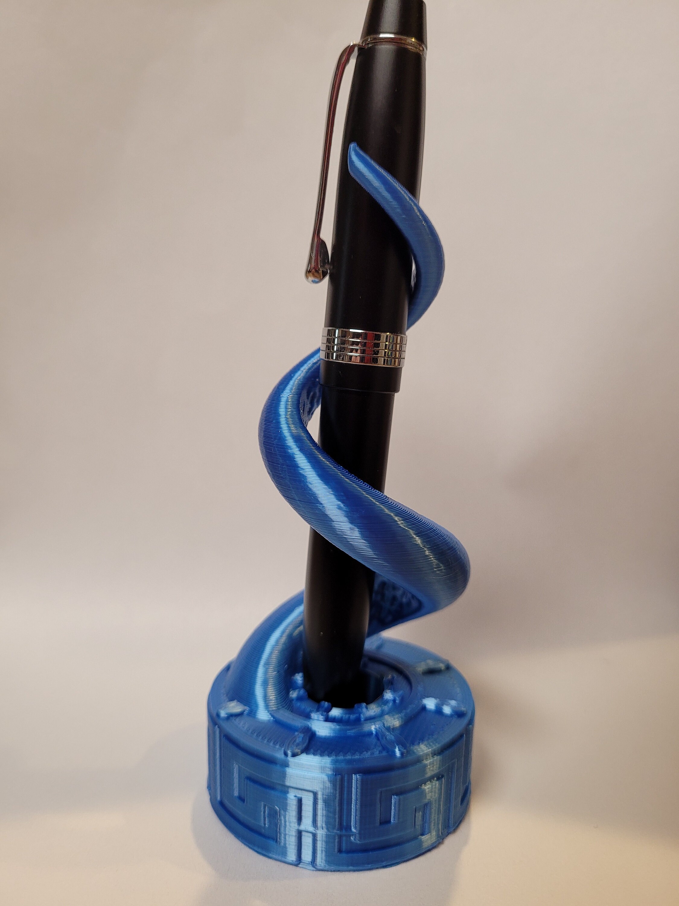 Kraken Pen Stand - Etsy