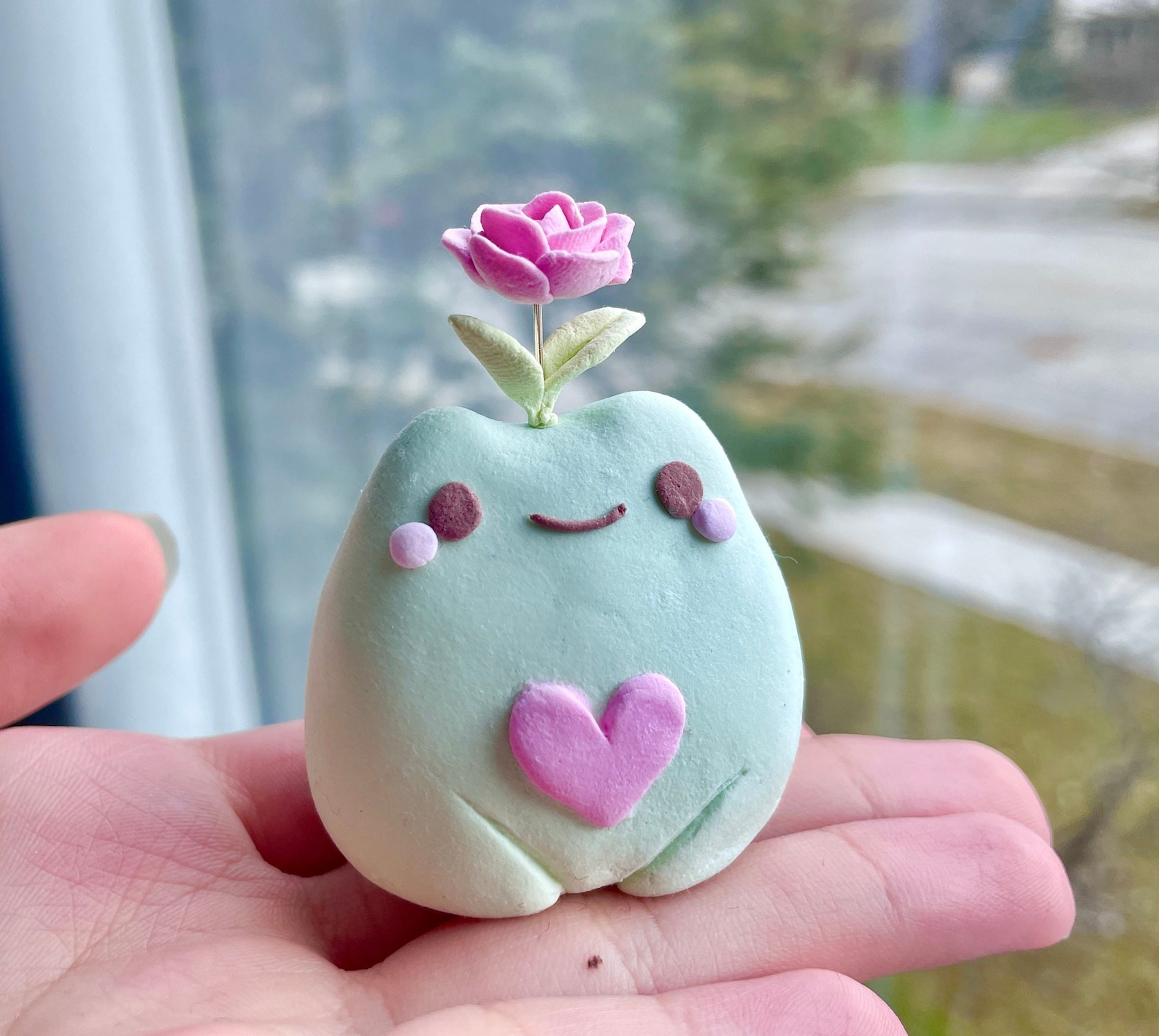 Handmade Flower Frog Desk Decor, Cute Green Froggy With Pink Flower ...