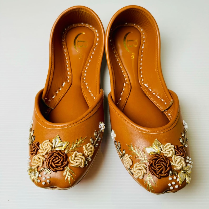 Bisma Handmade Khussa Mojri Indian Punjabi Jutti, Wedding Party Style ...