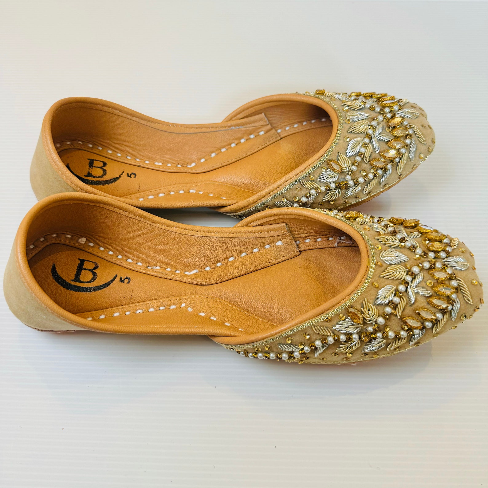 Bisma Handmade Khussa Mojri Indian Punjabi Jutti, Wedding Party Style ...