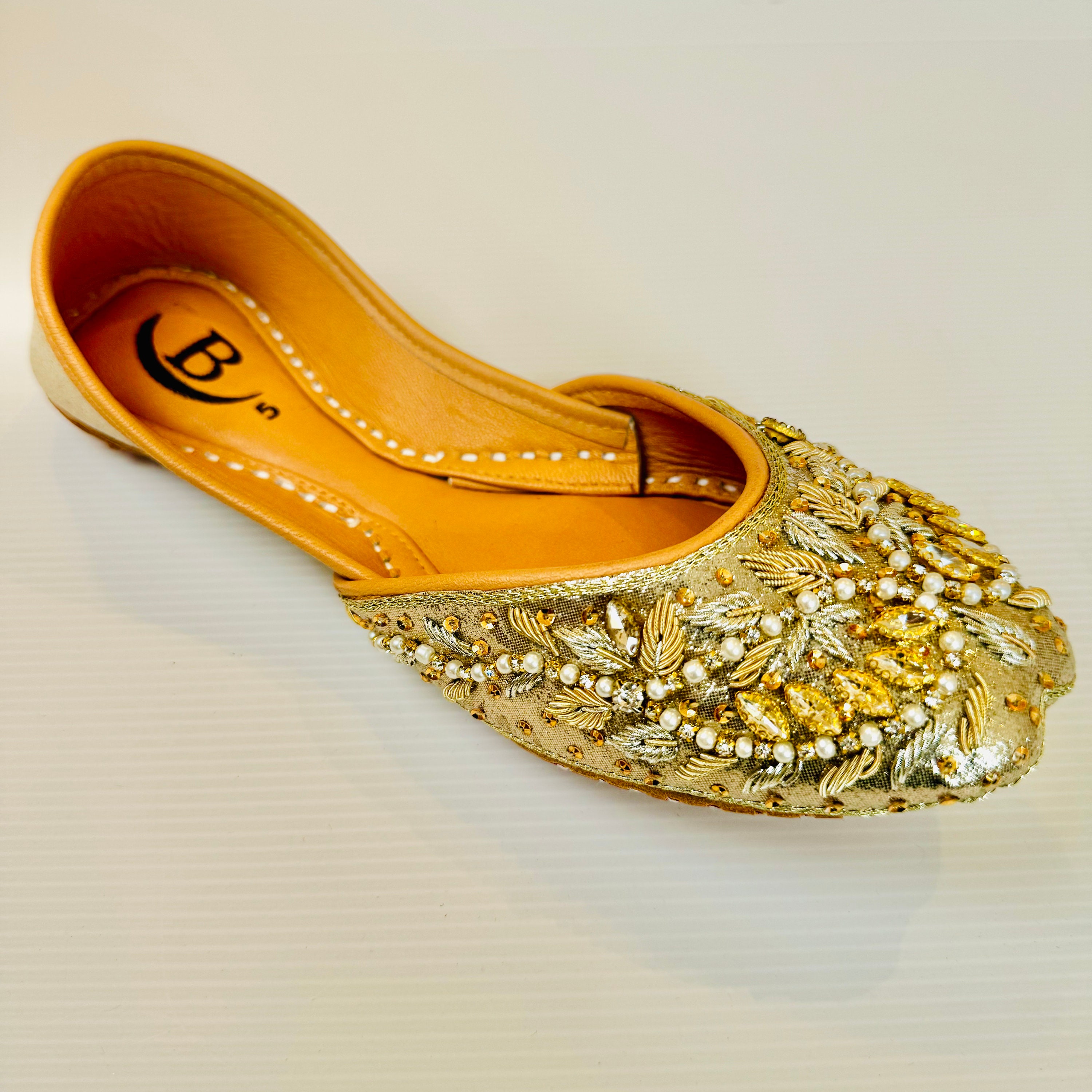 Bisma Handmade Khussa Mojri Indian Punjabi Jutti, Wedding Party Style ...