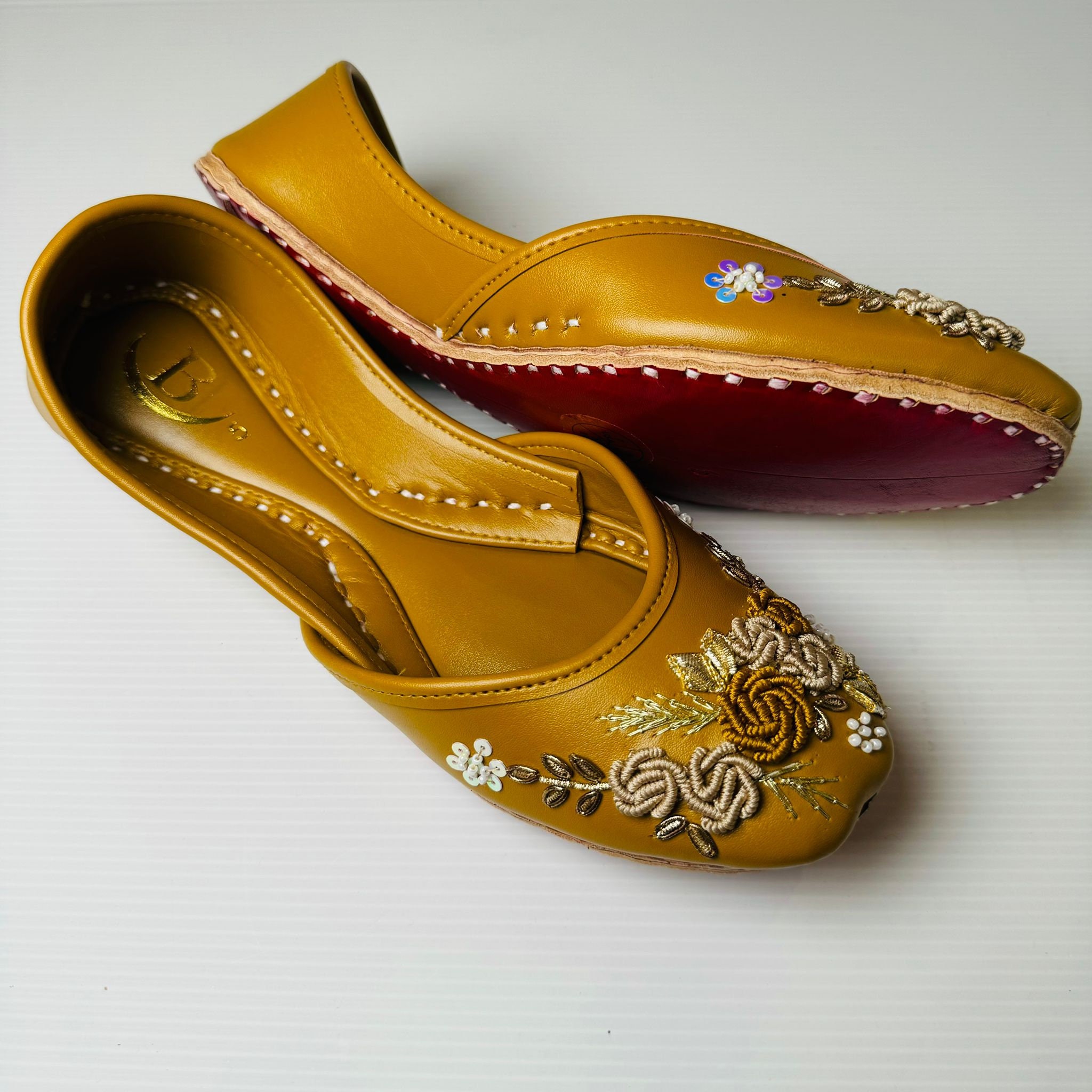Bisma Handmade Khussa Mojri Indian Punjabi Jutti, Wedding Party Style ...