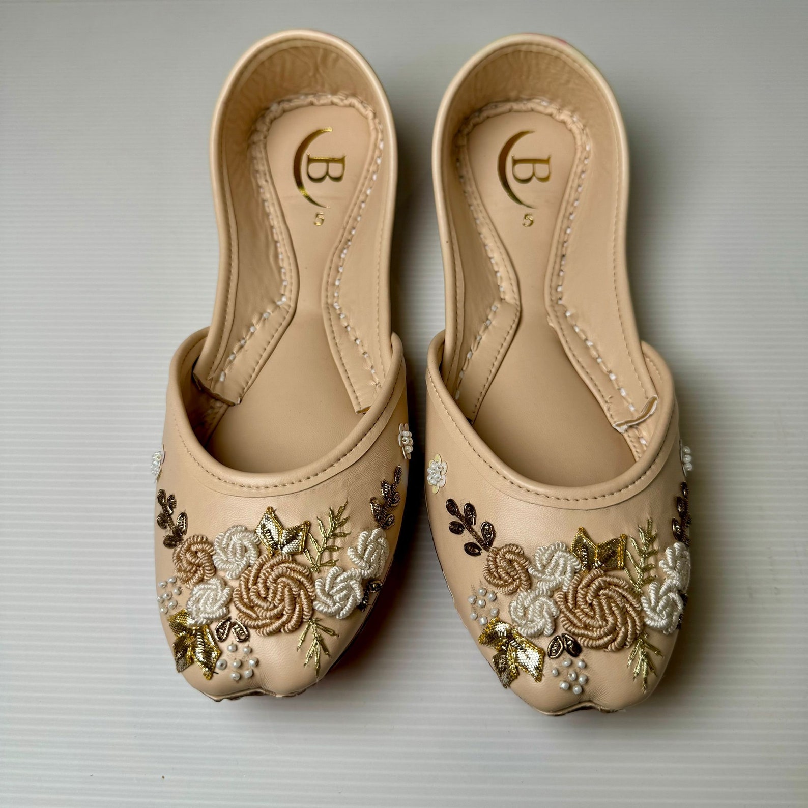 Bisma Handmade Khussa Mojri Indian Punjabi Jutti, Wedding Party Style ...