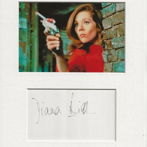 Diana Rigg the Avengers Signed Genuine Authentic Autograph UACC RD COA ...