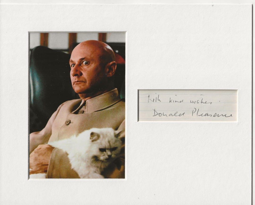 Donald Pleasence James Bond Signed Genuine Authentic Autograph UACC RD ...