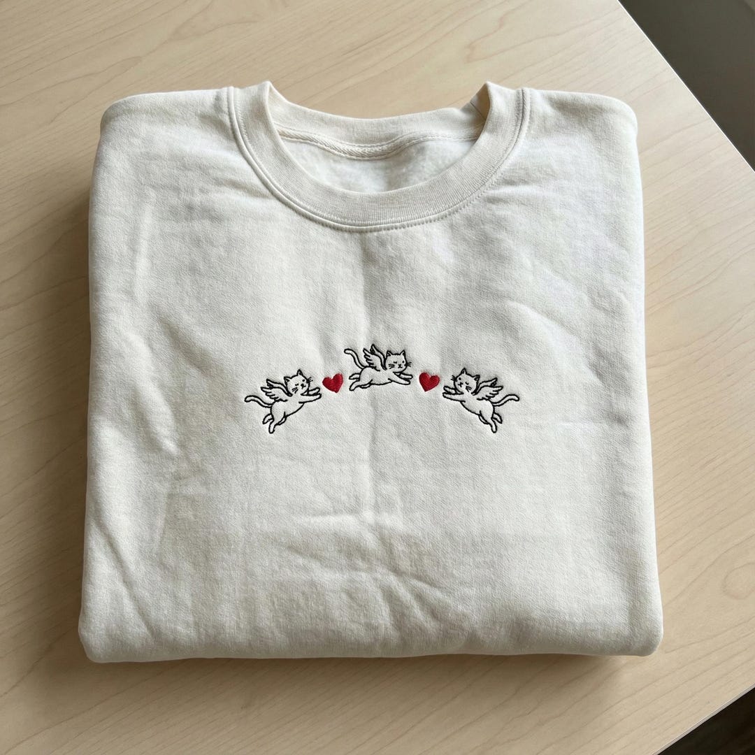 Embroidered Cupid Cat Sweatshirt, Kitty With Wings Crewneck, Simple ...