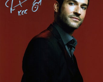 Tom Ellis Lucifer Autograph - Etsy