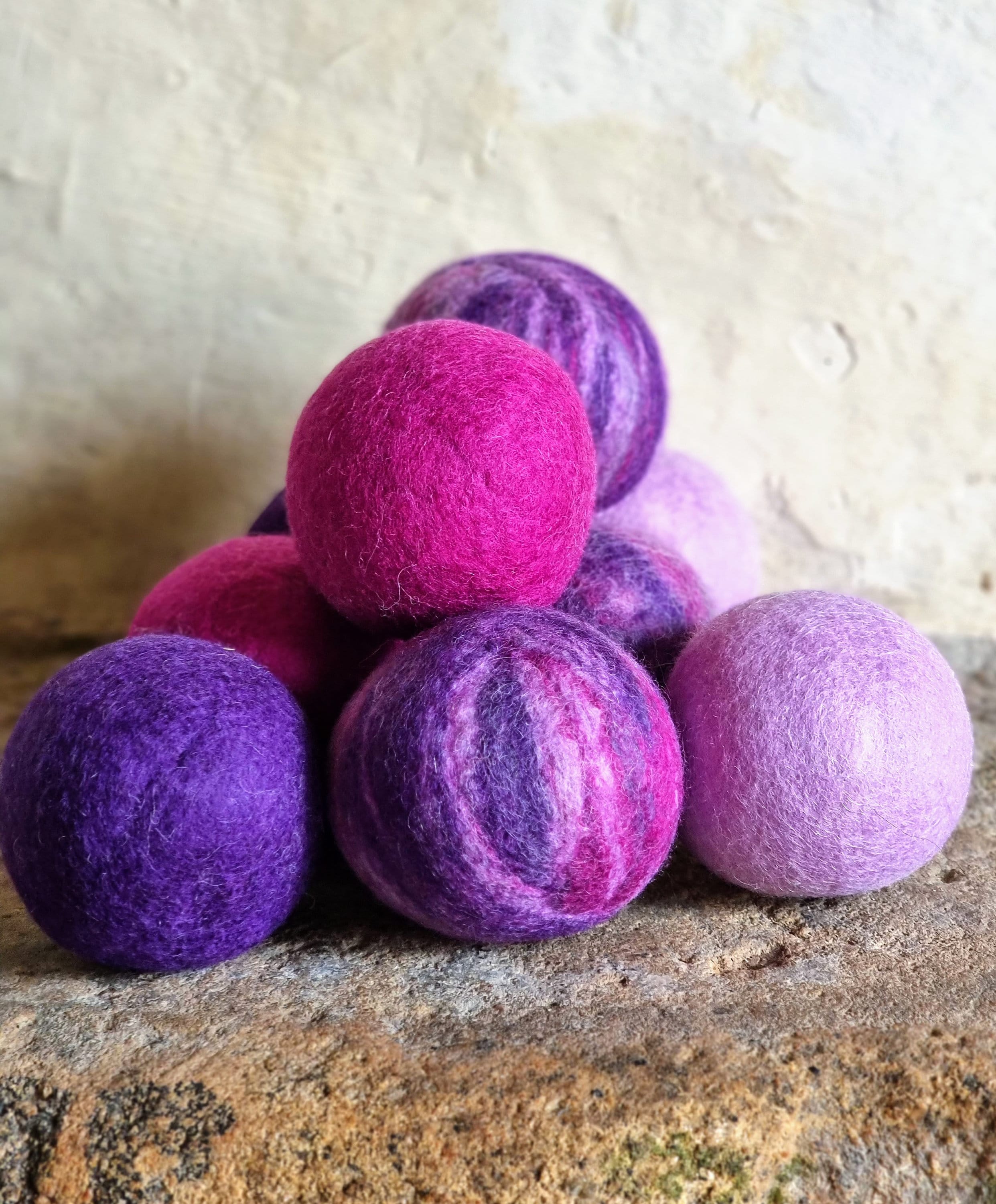 Fully Woolly Dryer Balls Pack of 4. British Wool Handmade - Etsy
