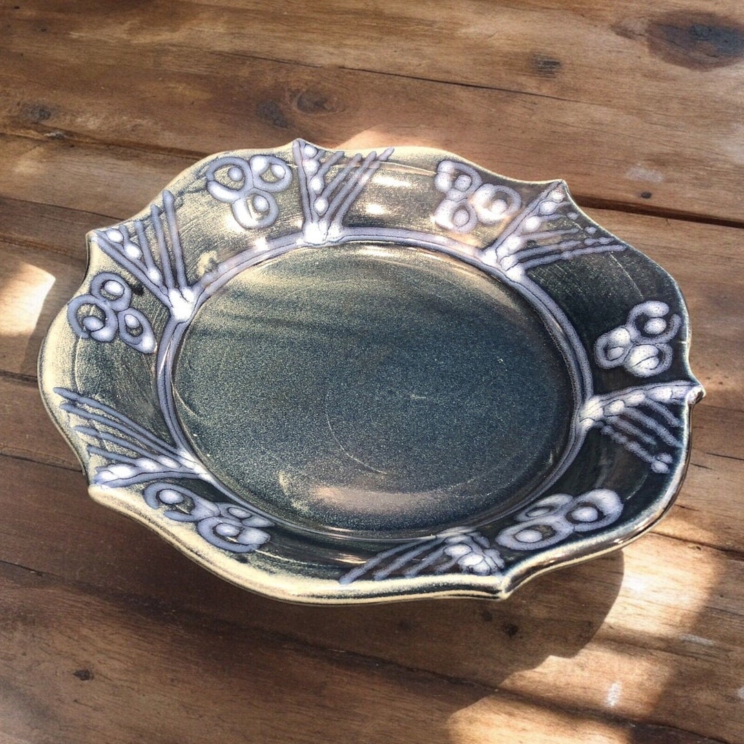 Lakeside Pottery Blue Shallow Dish White Design Border Niagara on the ...