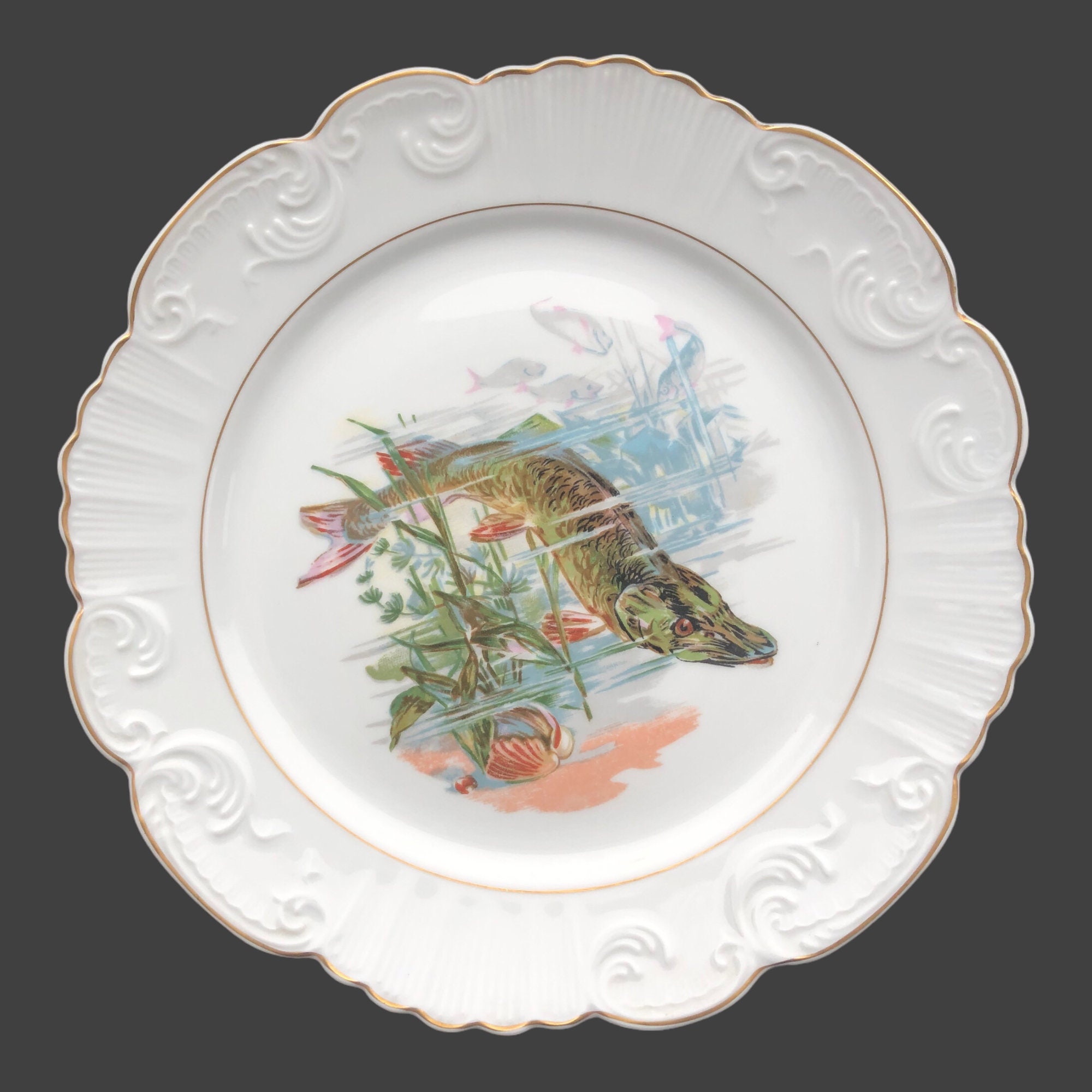 Porcelain Fish Dinner Plates Made in Portugal Vista Alegre Scalloped ...