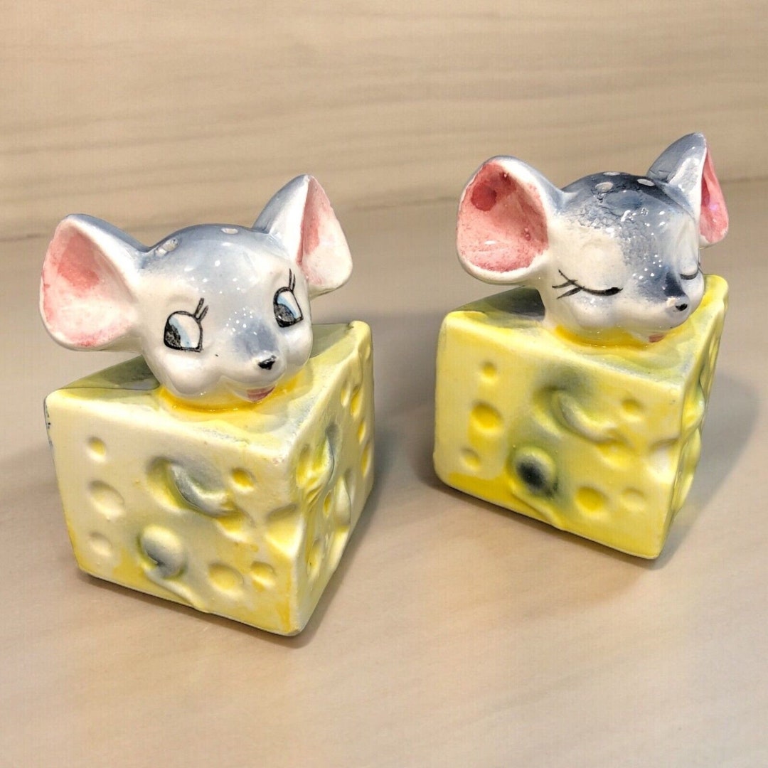 Vintage Ceramic Mouse and Cheese Salt & Pepper Shakers Kitschy Kitchen ...