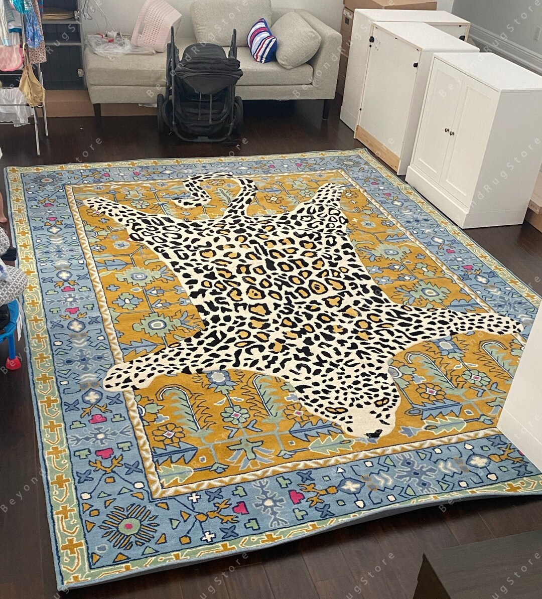 White Leopard Floral Tufted Rug, Blue, Red, Hand-tufted 100% Wool ...