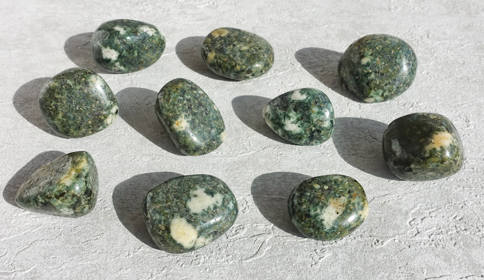 Preseli Bluestone Tumble Stones, Preseli Tumblestones, Spotted ...