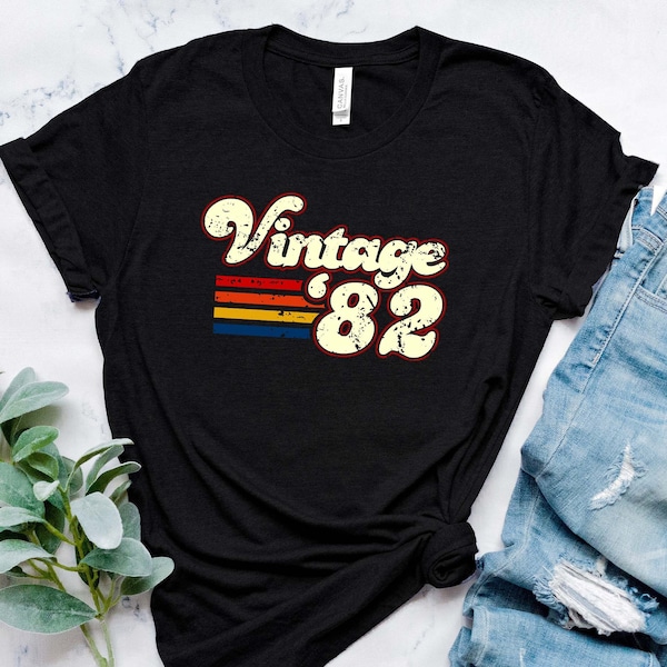 Vintage 1982 Tshirt - Etsy