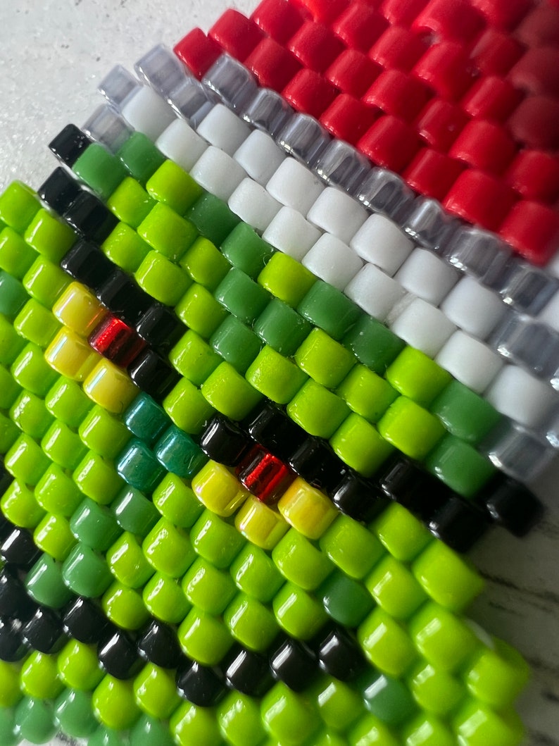 Grinch Earrings, Grinch Christmas, Christmas Earrings, Beaded Earrings ...