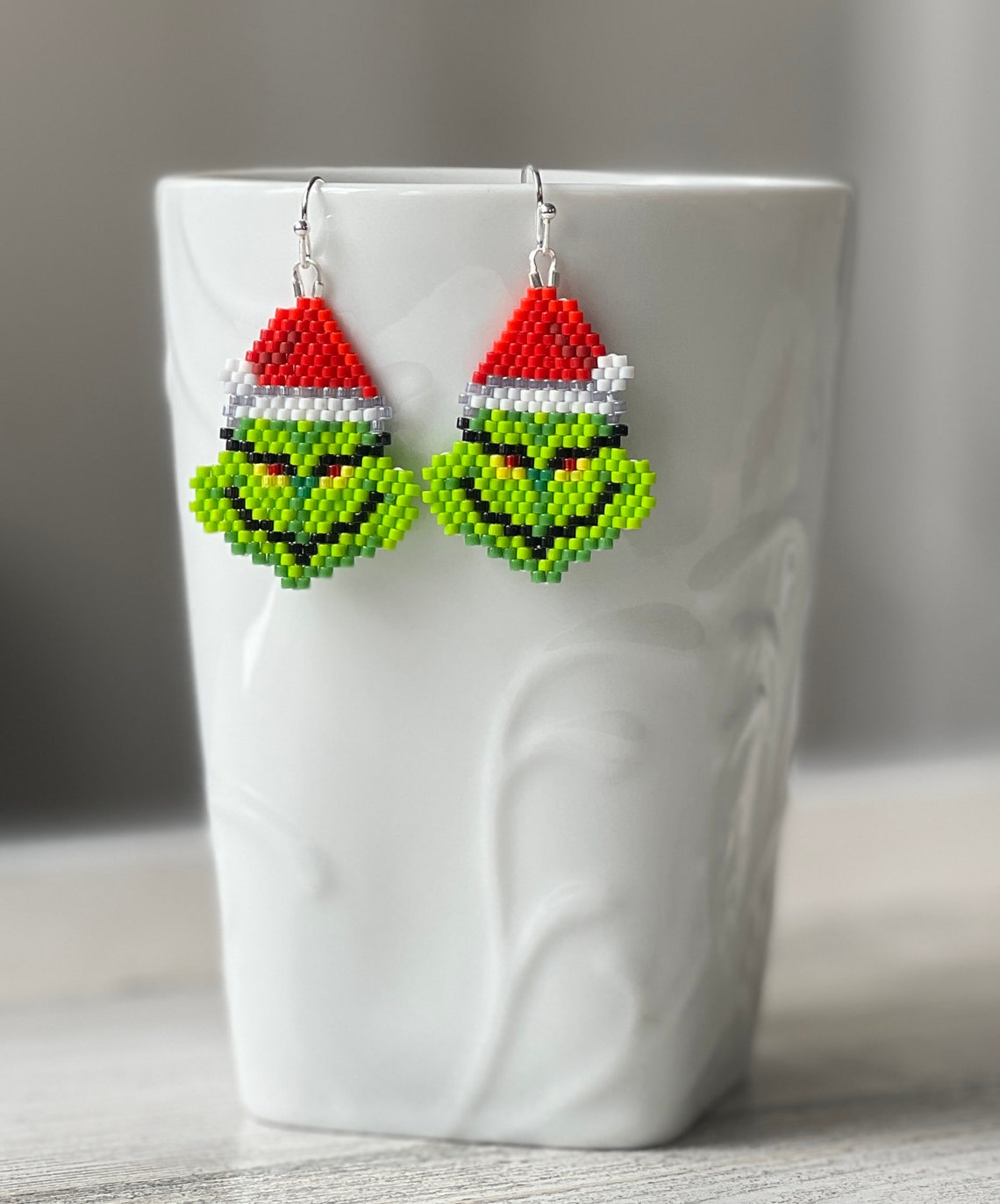 Grinch Earrings, Grinch Christmas, Christmas Earrings, Beaded Earrings ...