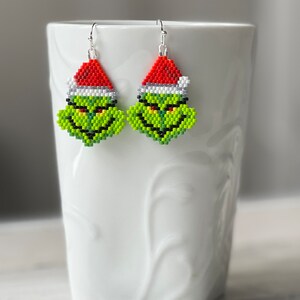 Grinch Earrings, Grinch Christmas, Christmas Earrings, Beaded Earrings ...