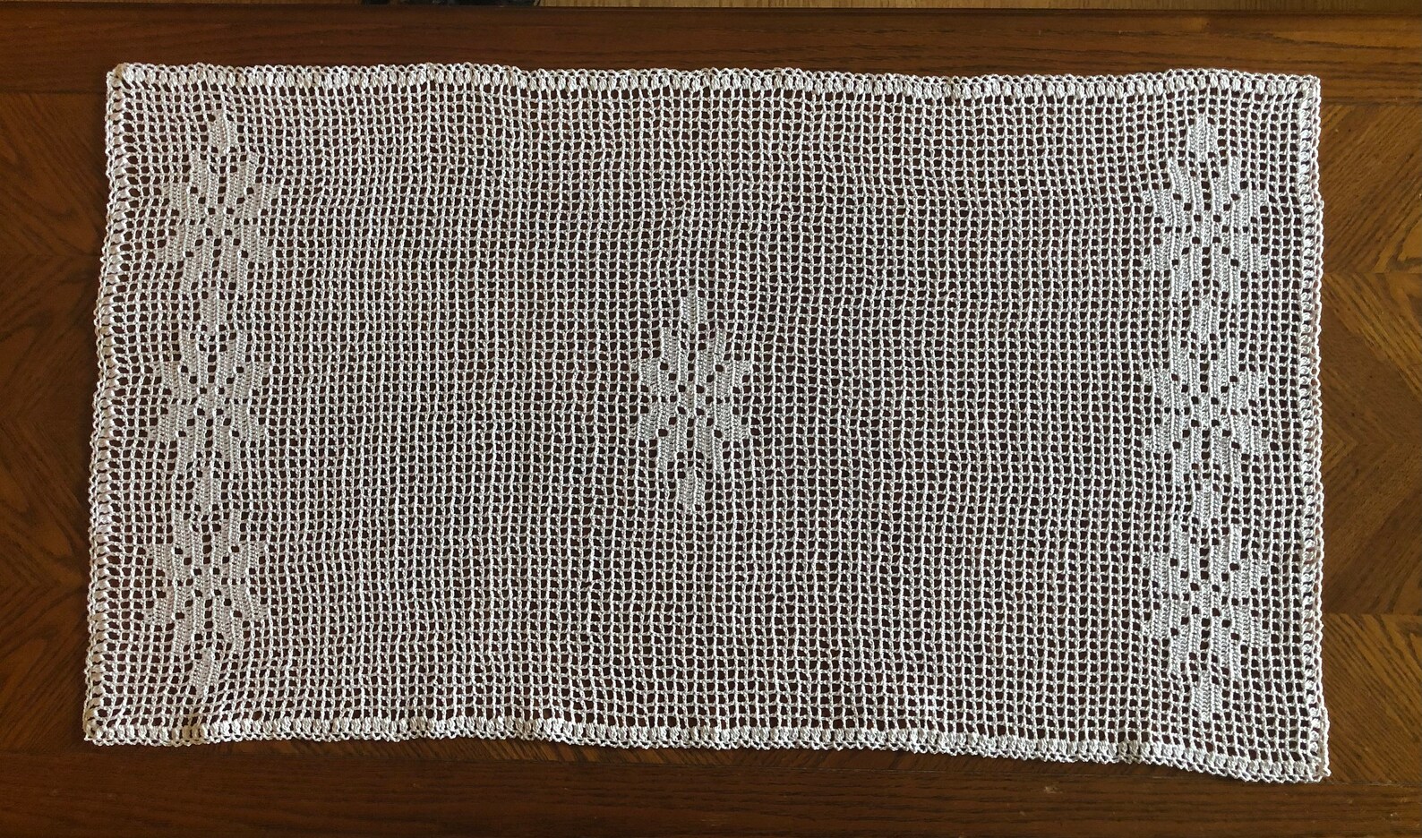 Christmas Poinsettia Table Scarf Filet Crochet Christmas - Etsy