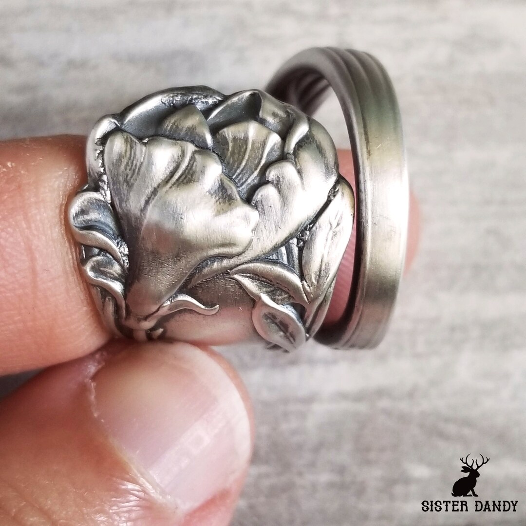 Elegant Magnolia Bloom Wrap Ring, Southern Gem Ring, Vintage Durgin ...