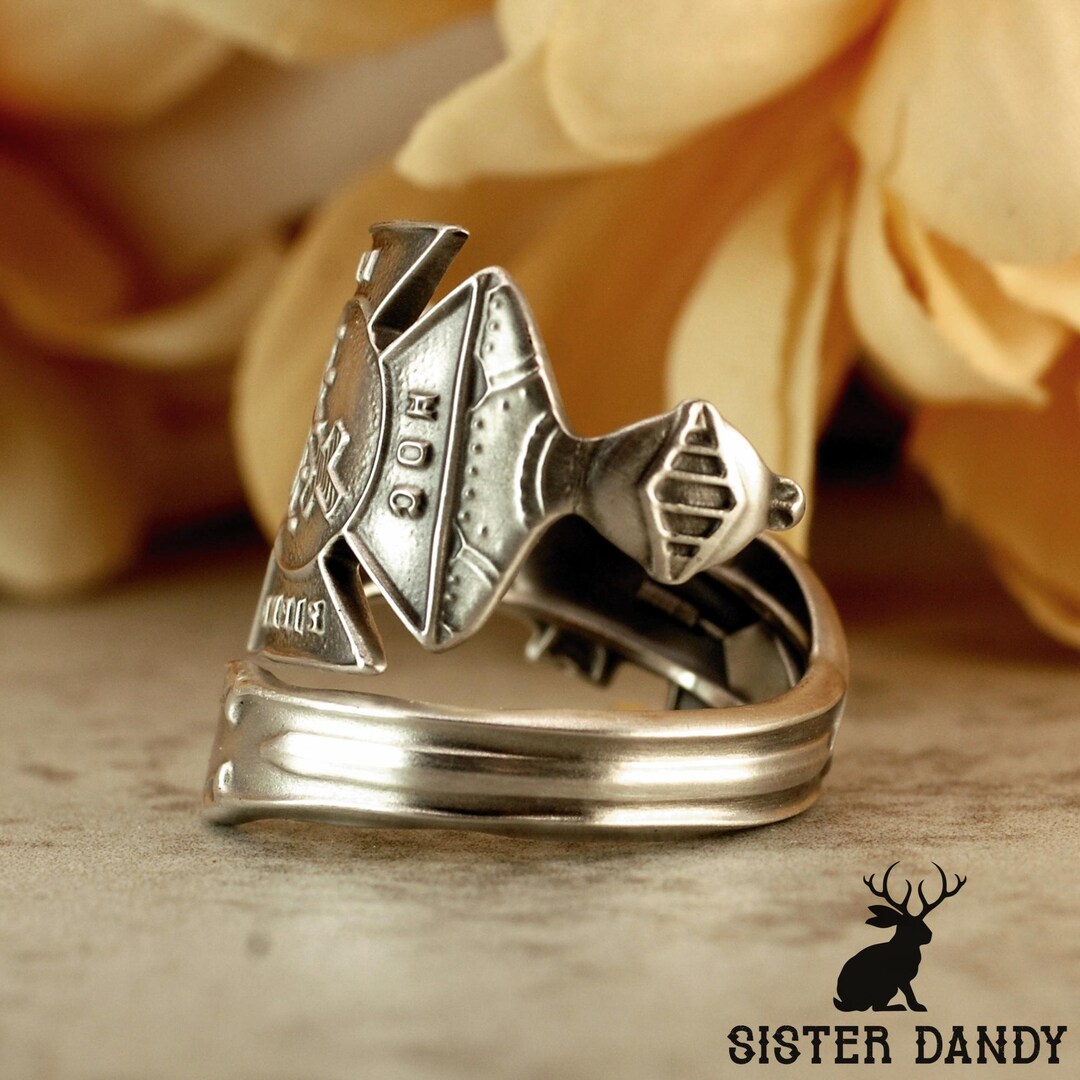 Sterling Knights Templar Ring, in Hoc Signo Vinces Ring, Sterling ...