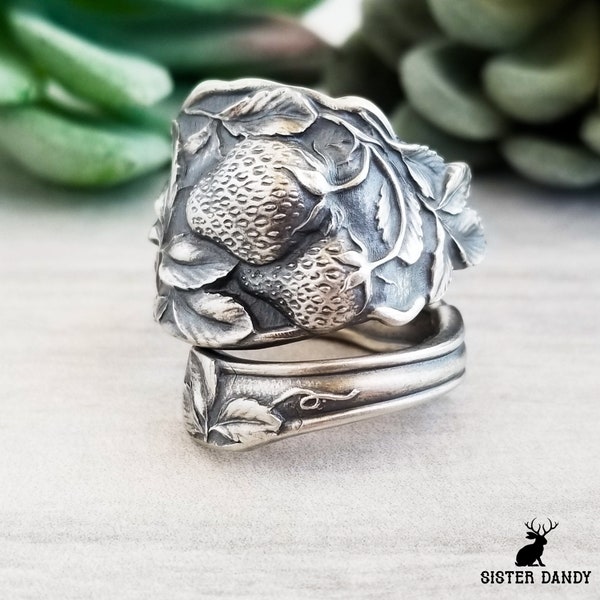 Strawberry Ring - Etsy