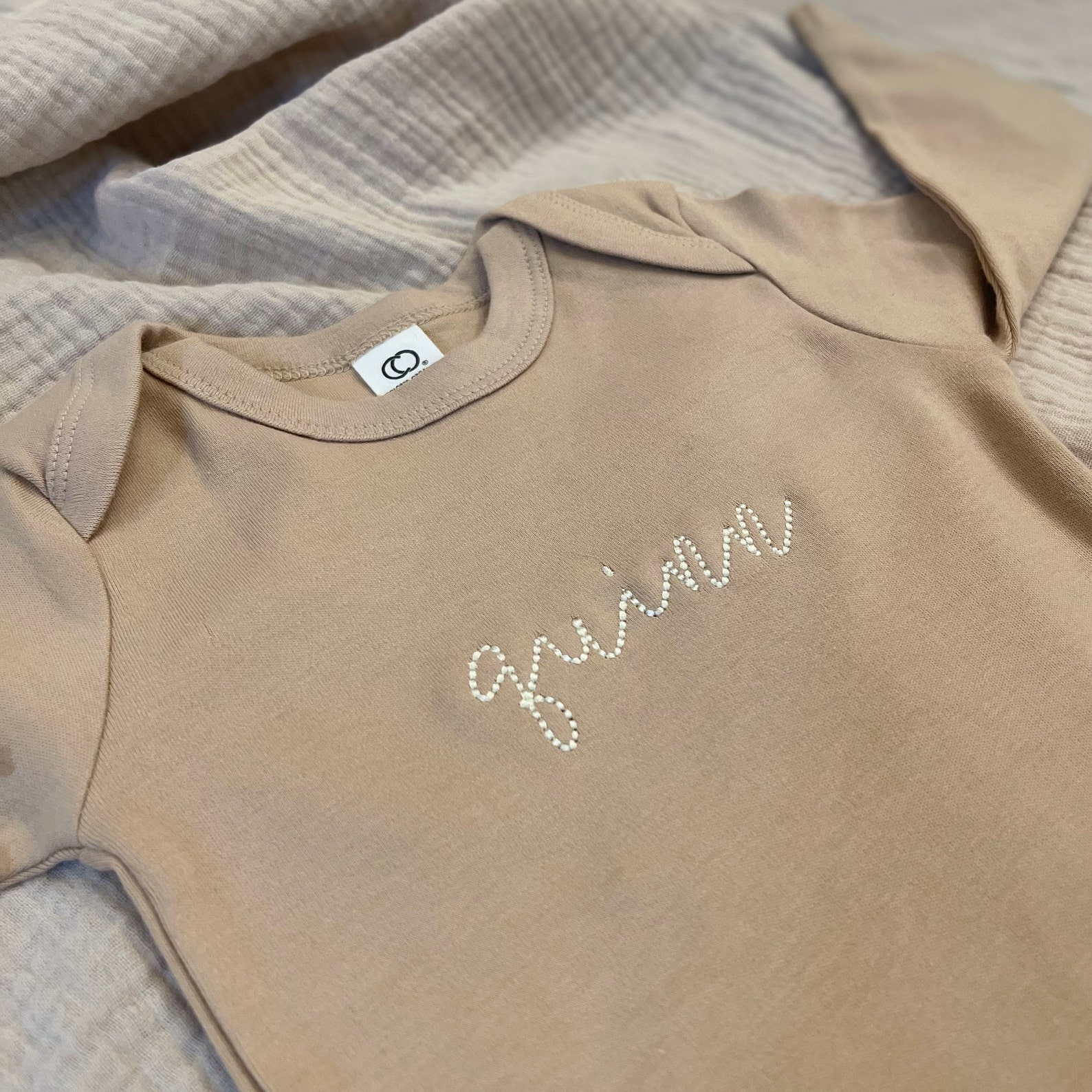 Custom Personalized Hand-embroidered Long Sleeve Bodysuit - Etsy