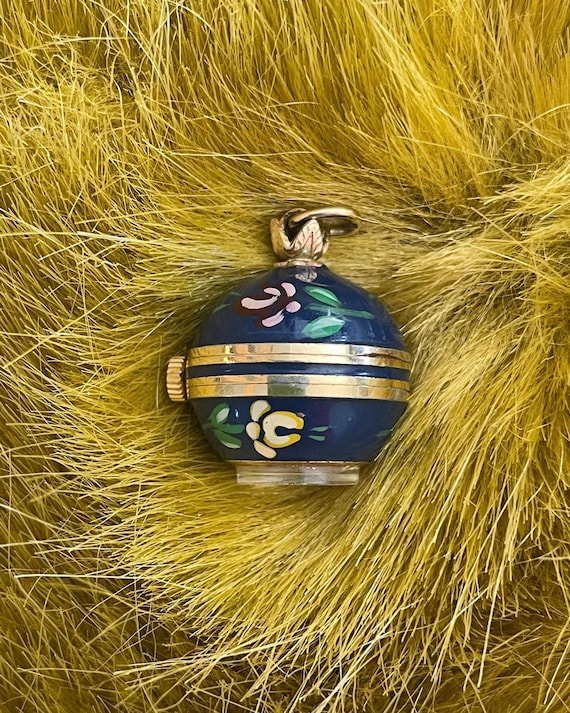 Beautiful Floral Enamel Ball Pendant Watch - Gem