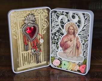 Portable Shrine, Sacred Holy Jesus Shrine, Prayer Tinbox. - Etsy