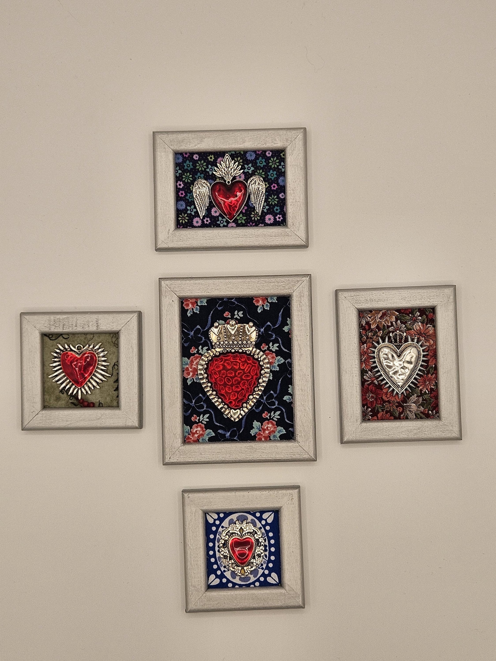 Mini Hearts Framed - Etsy