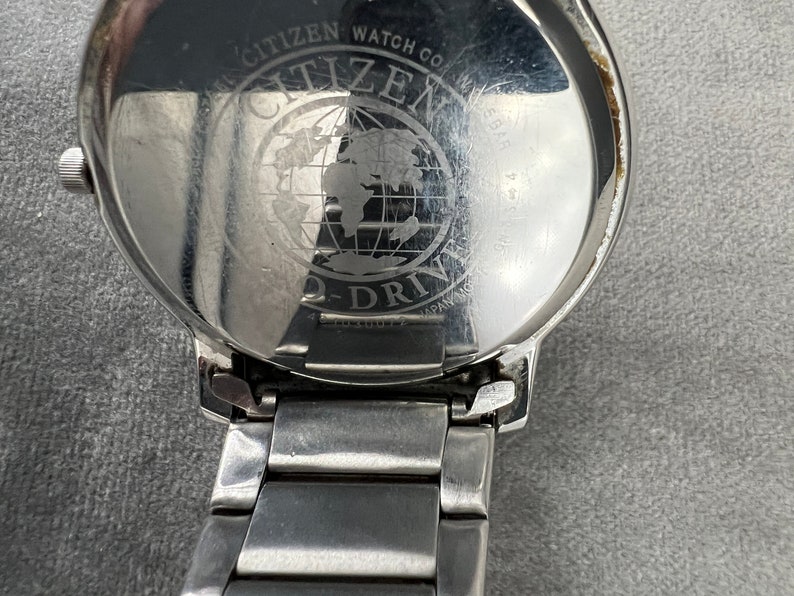 Vintage Citizen J810 Eco-drive Men's Watch Sophisticated Silver and ...