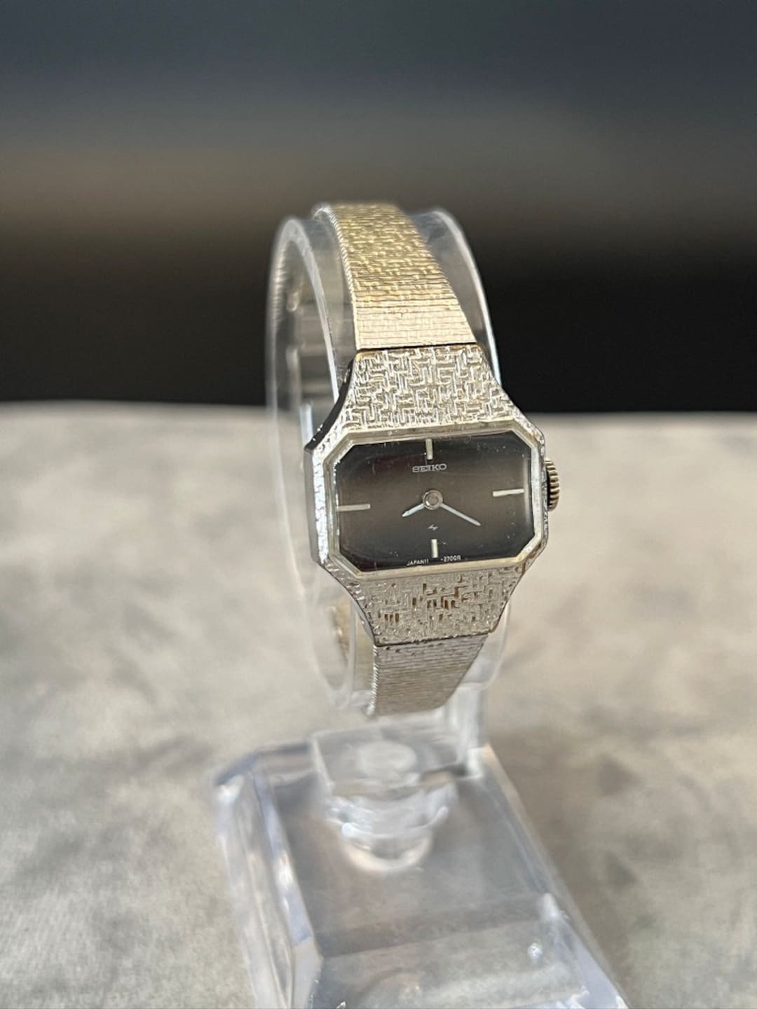 Vintage 1970s Seiko Square Dial Women's Watch, Silver Textured Band ...