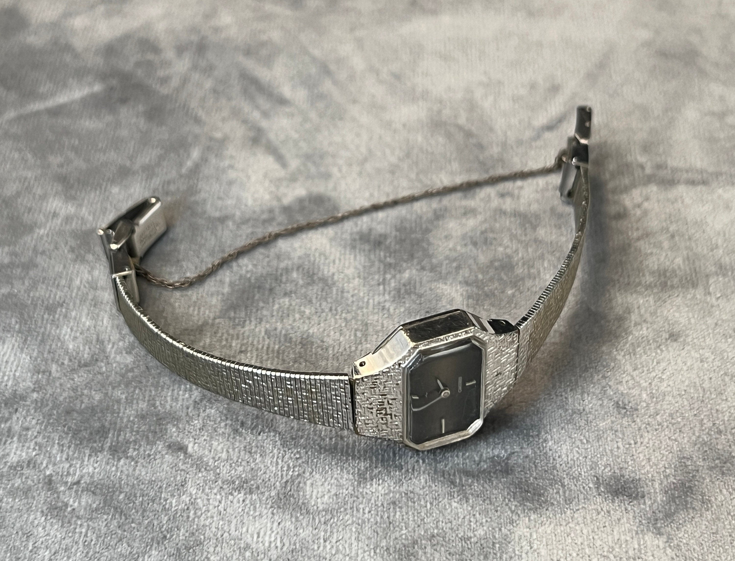 Vintage 1970s Seiko Square Dial Women's Watch, Silver Textured Band ...