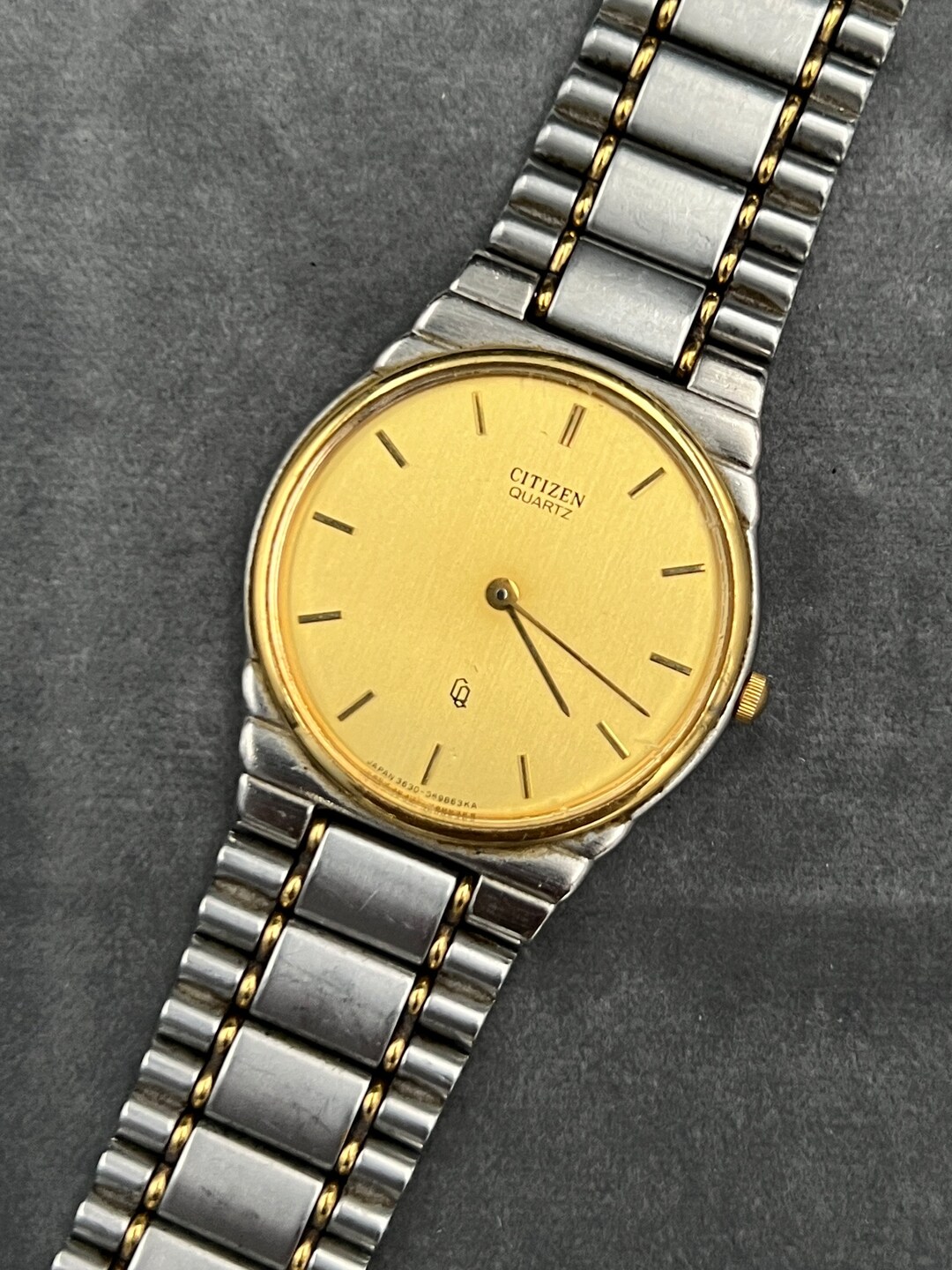 Citizen 3630 Quartz Men's/unisex Dress Watch Elegant Two-tone Bracelet ...