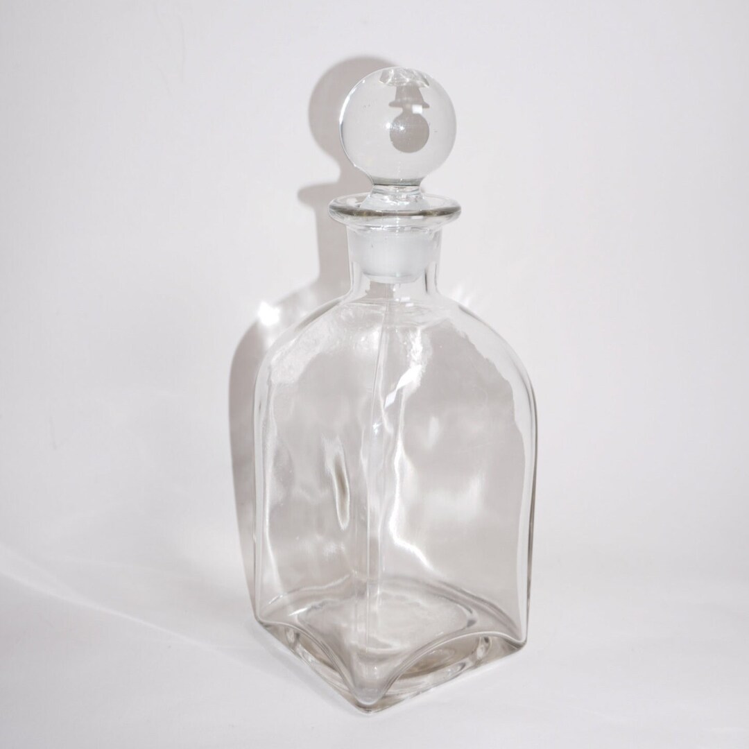 White Square Decanter, Vintage Crystal Glass Square Whisky Decanter ...
