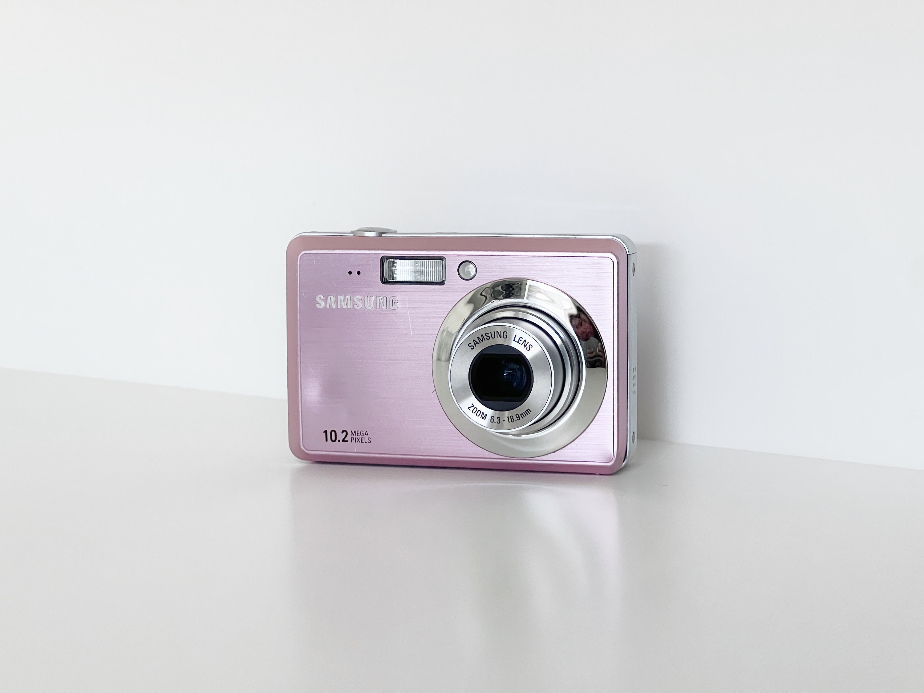 Samsung Smart Camera Pink