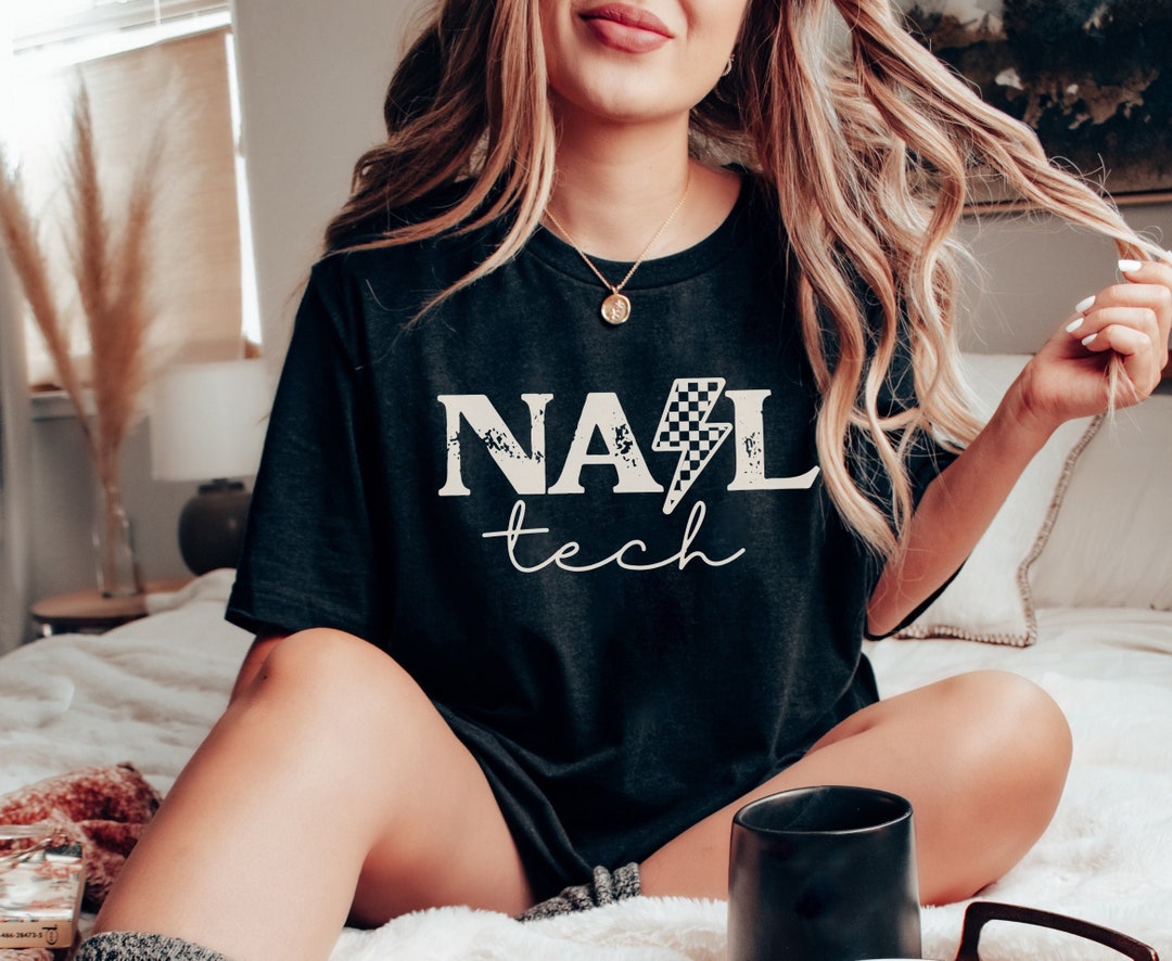 Retro Nail Tech Shirt Nail Tech Gifts Nail Artist Tshirt Womens ...
