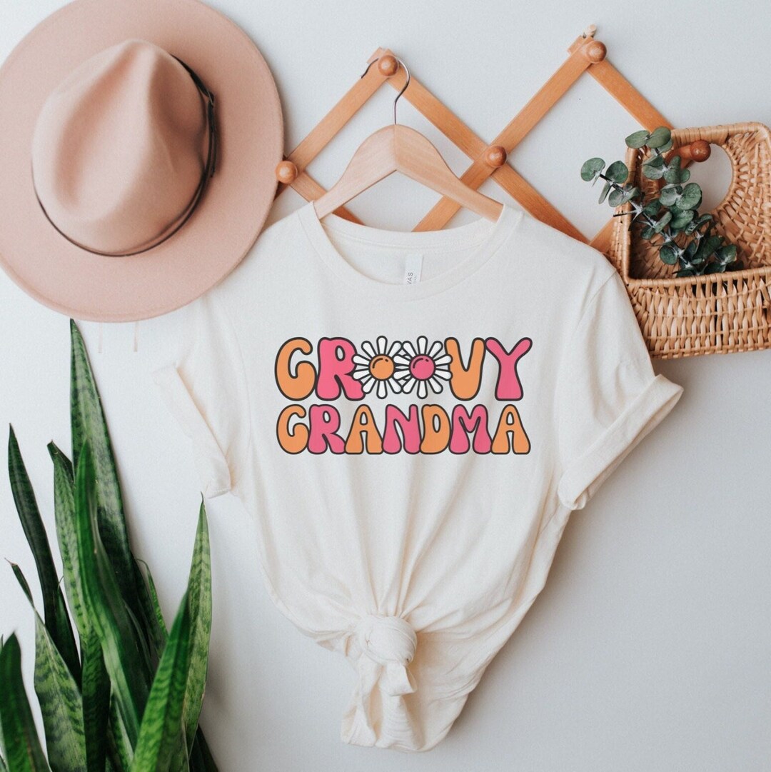 Groovy Grandma Shirt Colorful Groovy Grandma Tee Groovy Grandmother ...