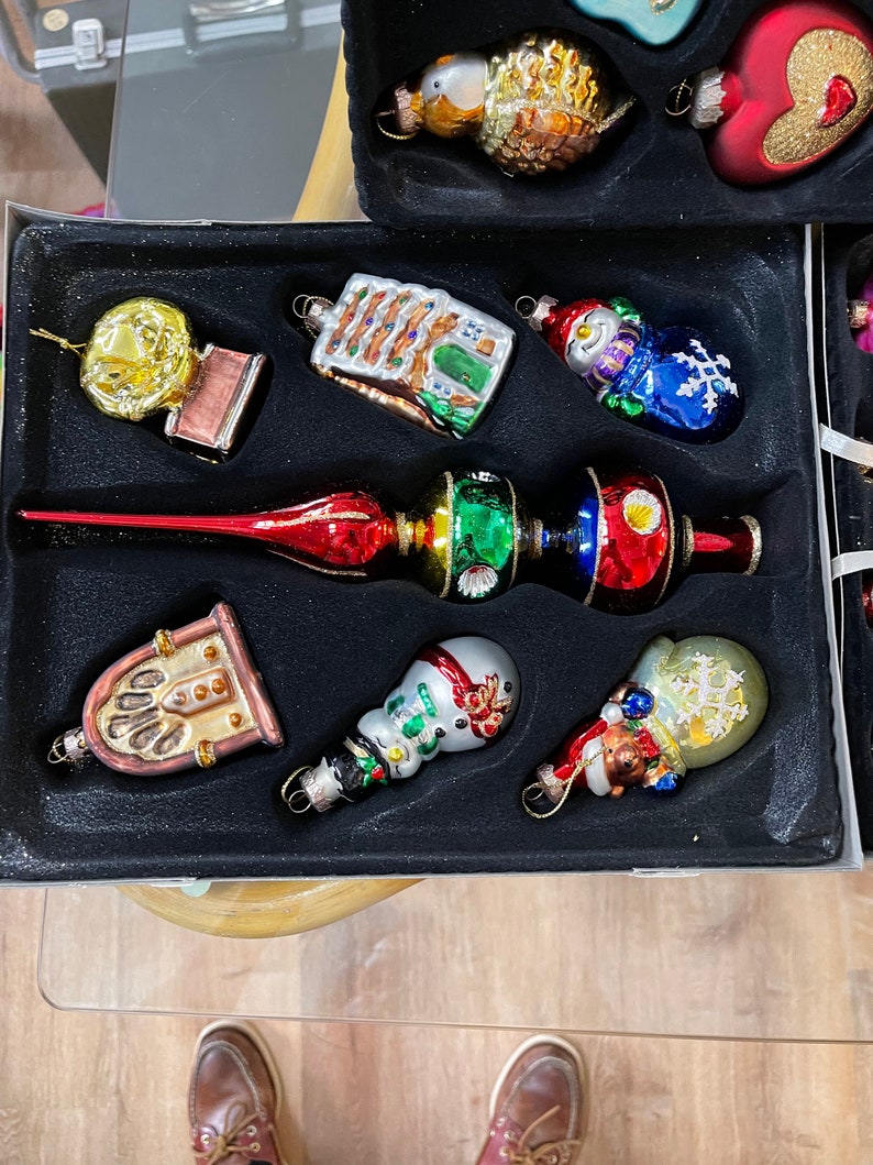 Thomas Pacconi Classics Christmas Ornaments Box 31 Piece Set With Box ...