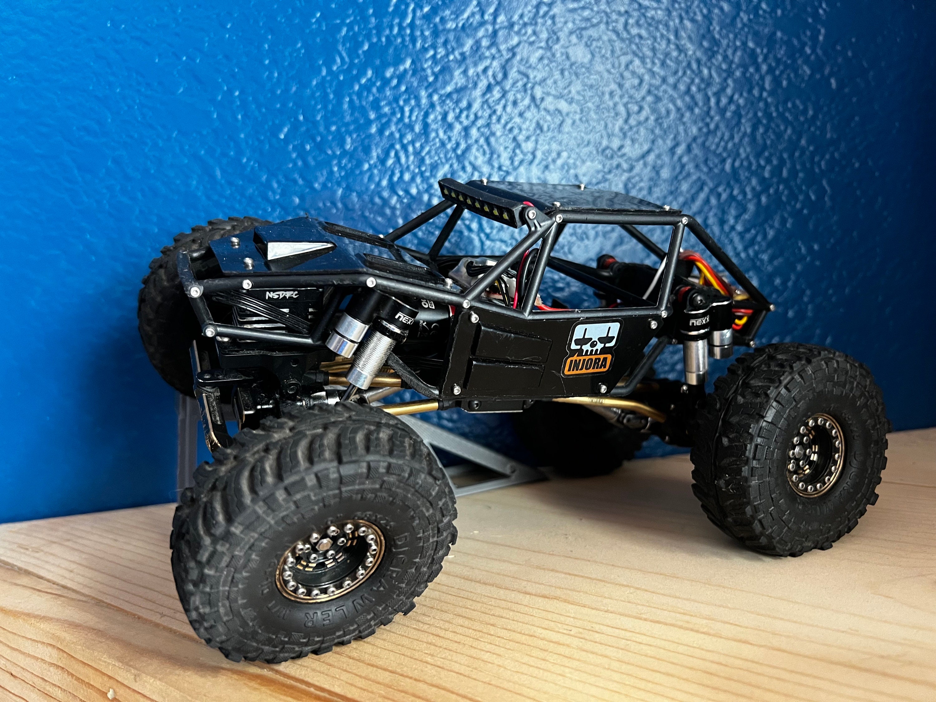 3D Printed RC Rock Crawler Flex Stand: 1/18 & 1/24 Scale Display - Etsy