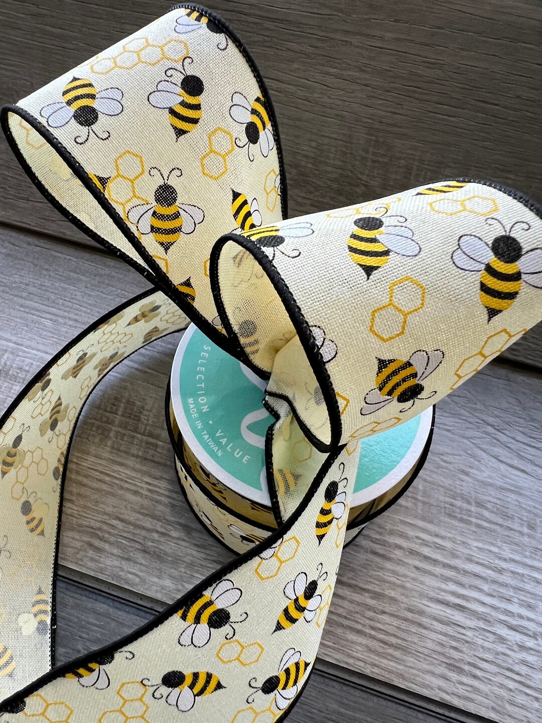 Bee Wired Ribbon by the Roll 2.5" X 10 Yards (30 Feet), Yellow Bee ...