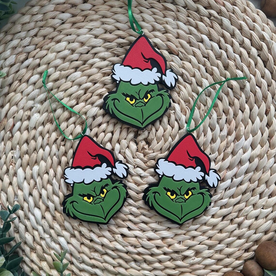 Grinch Christmas Tree Ornament - Etsy