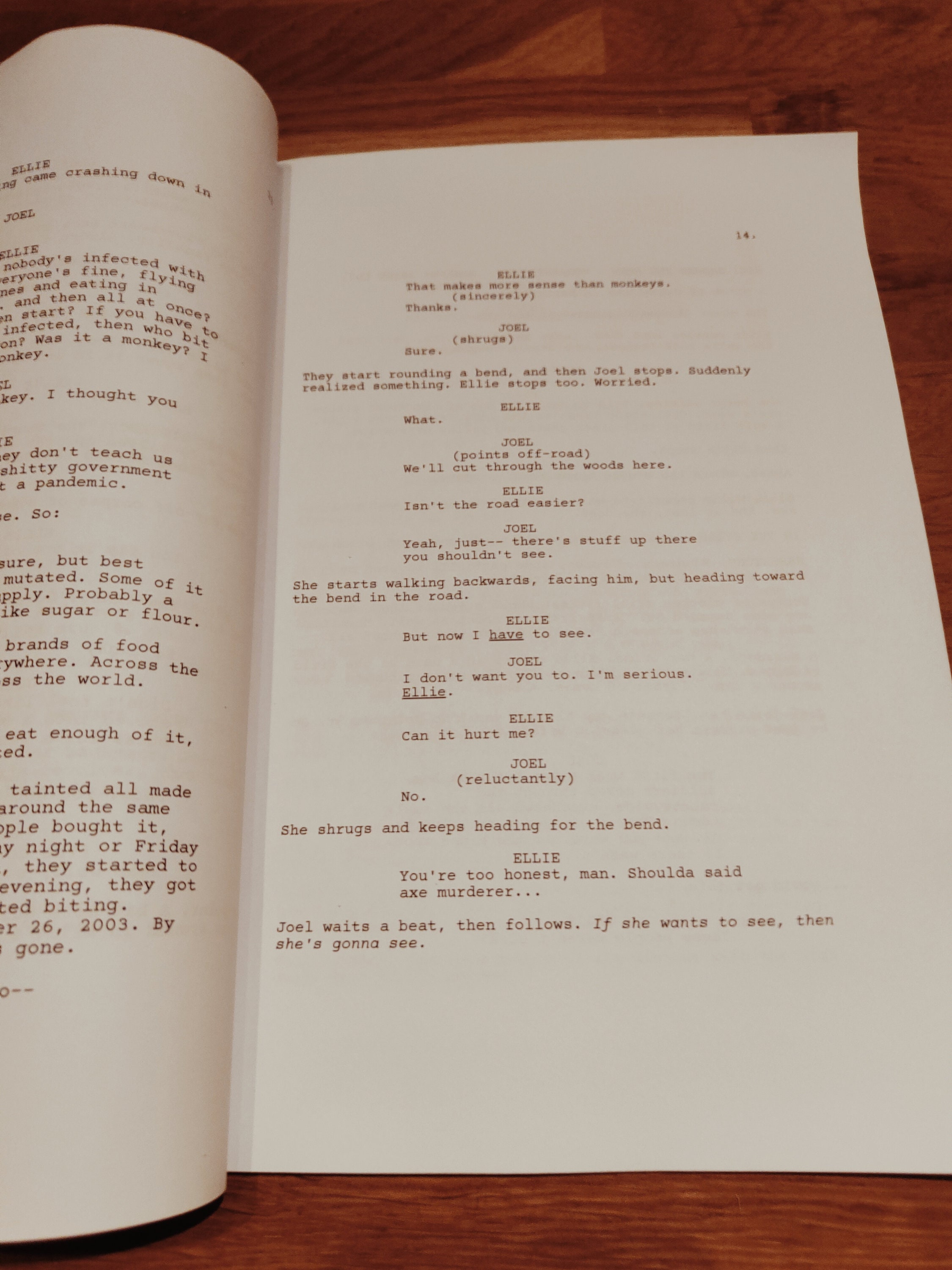 Episode Script the LAST OF US Script Episode Autograph Pedro Pascal ...