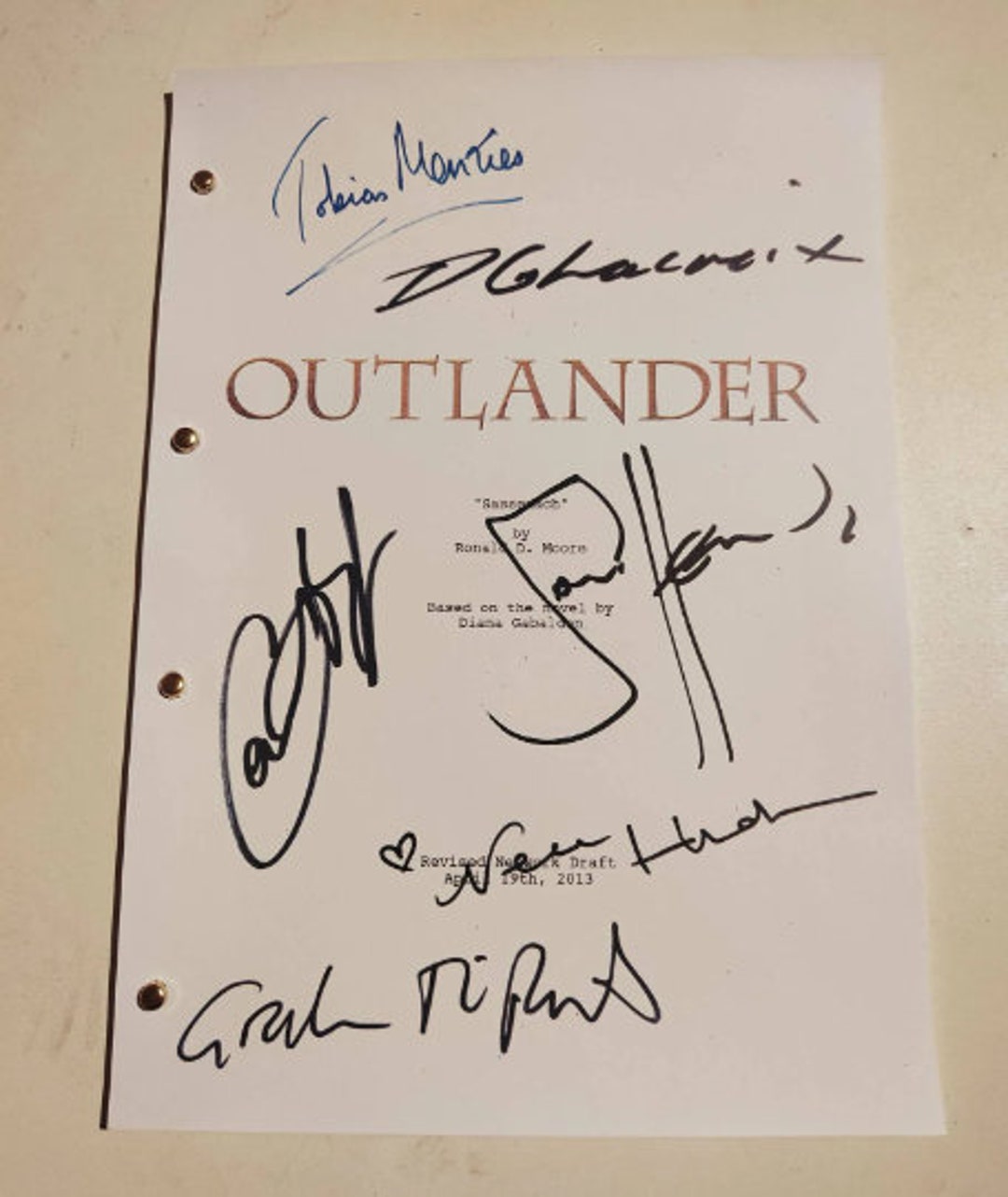 Pilot Episode Pilot OUTLANDER Autographed Autographed Sam Heuhgan ...